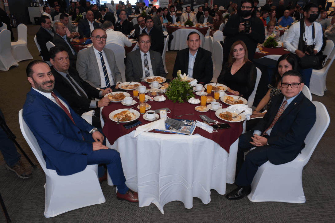 Reconocen trayectoria de Israel Delgado Vallejo - El Mexicano