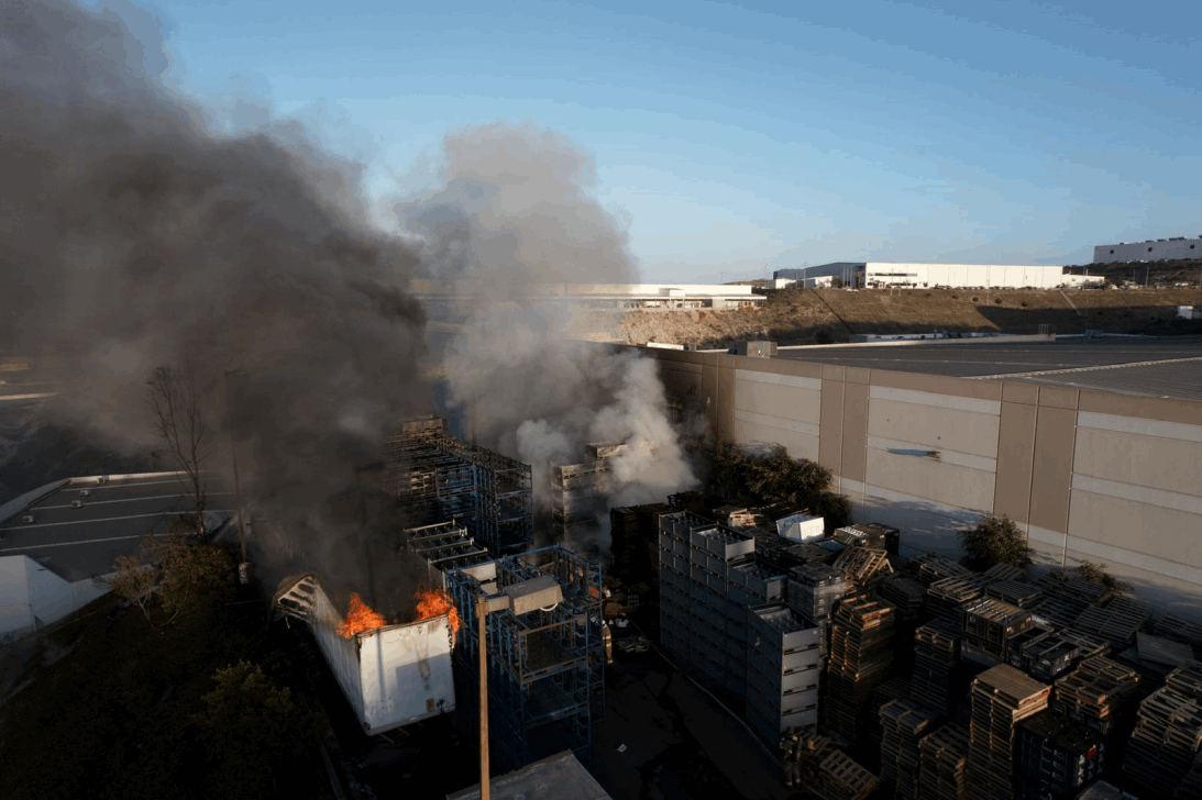Incendio en fábrica del Parque Industrial Pacifico - El Mexicano